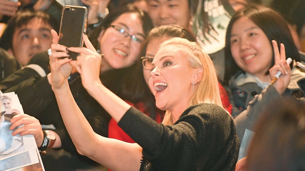 Hollywood Celebrities Hot Selfies | Friday Rumors